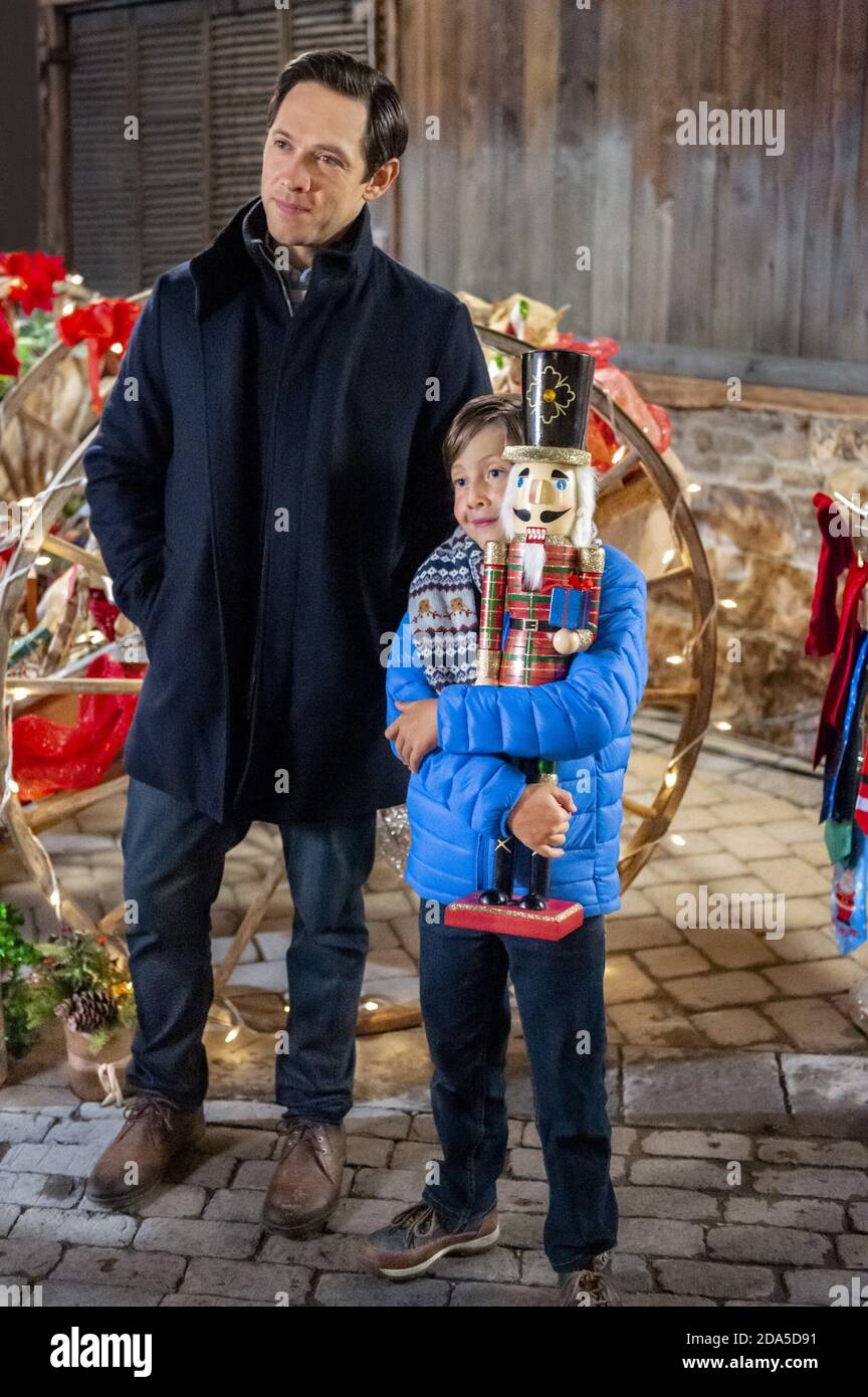THE CHRISTMAS BOW, from left: Michael Rady, Kenneth Cummins, (aired Nov ...