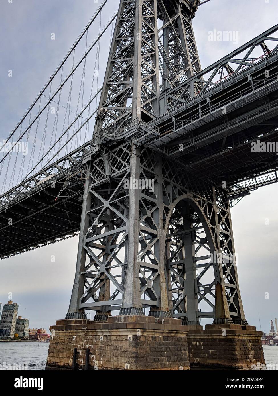 New York City/USA - October 26 2019: A view of a Manhattan Bridge over ...