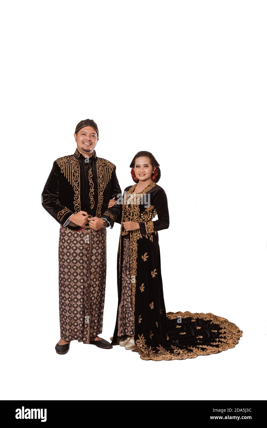 Portrait happy men and women wearing traditional javanese clothes ...