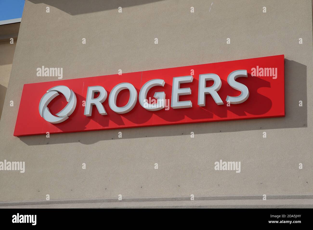 Rogers Sign. London Ontario Canada Luke Durda/Alamy Stock Photo - Alamy