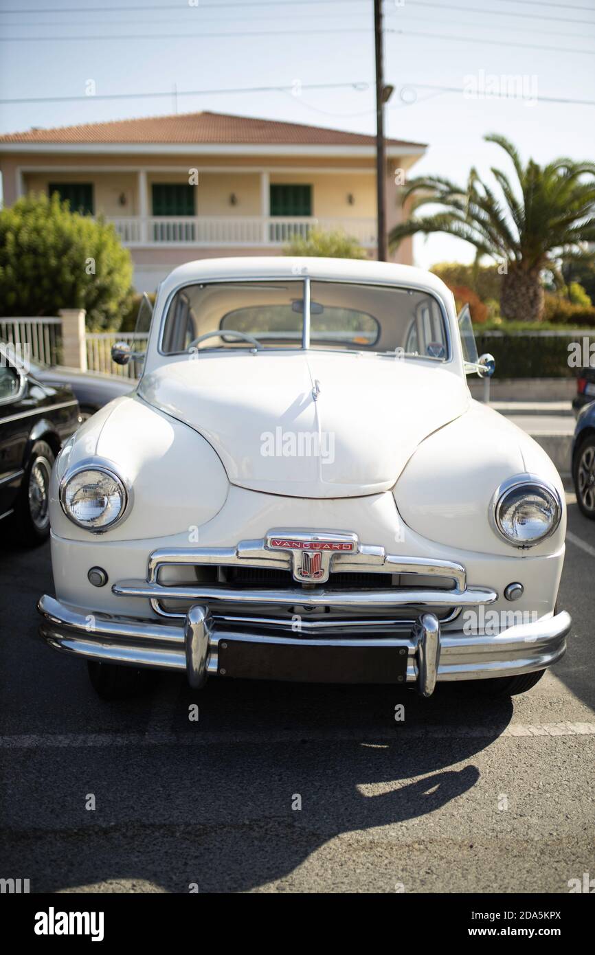 Standard vanguard hi-res stock photography and images - Alamy