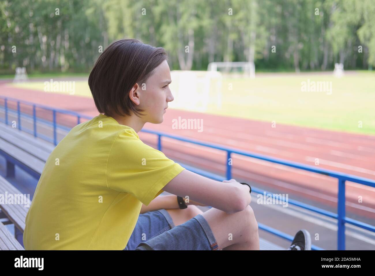 Misunderstood anxious hi-res stock photography and images - Alamy