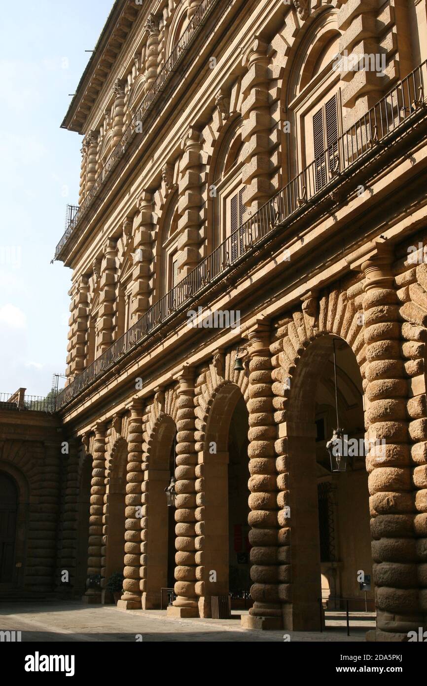 Medici palace in florence hi-res stock photography and images - Alamy