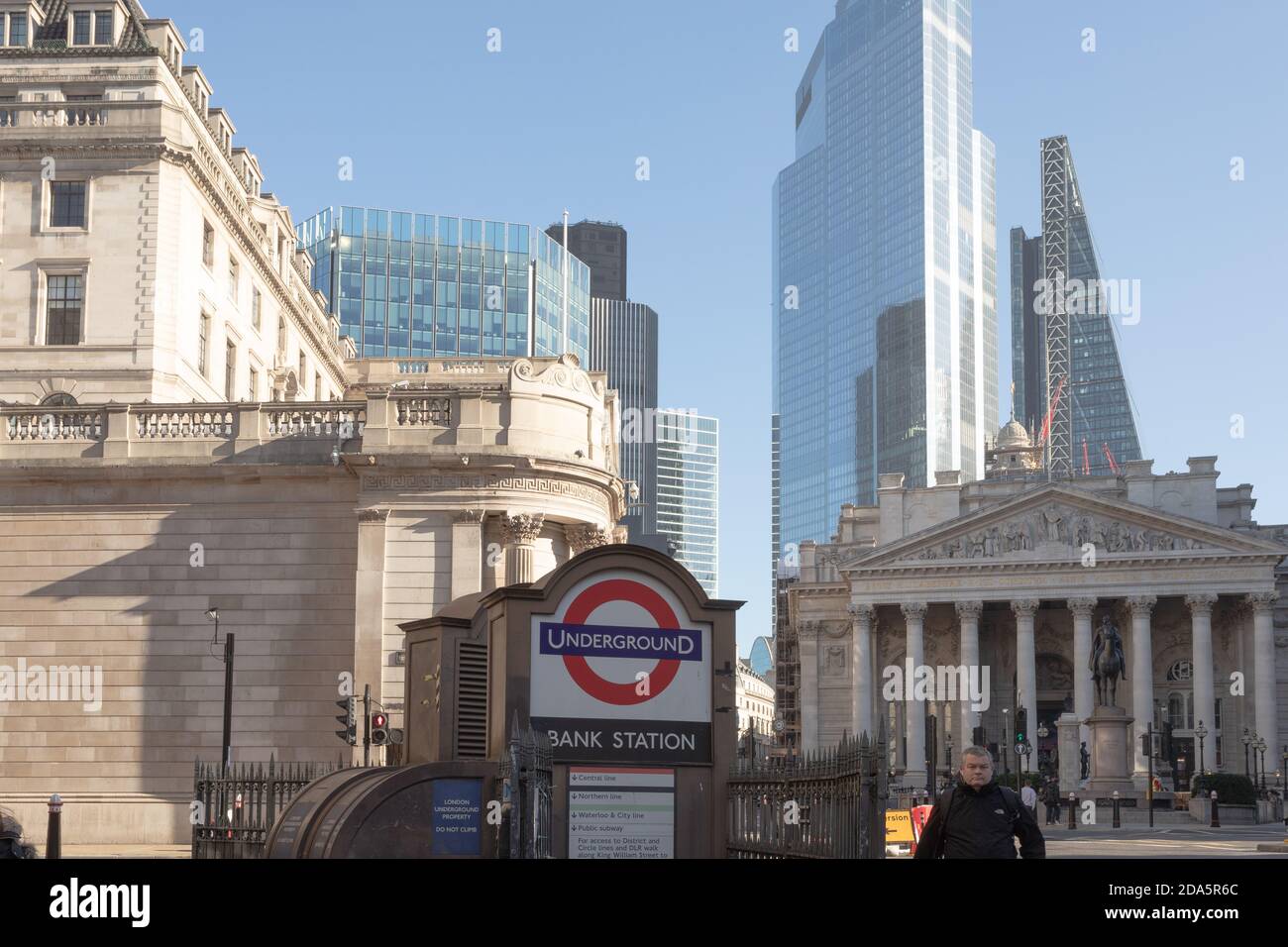 Wells bus station hi-res stock photography and images - Alamy