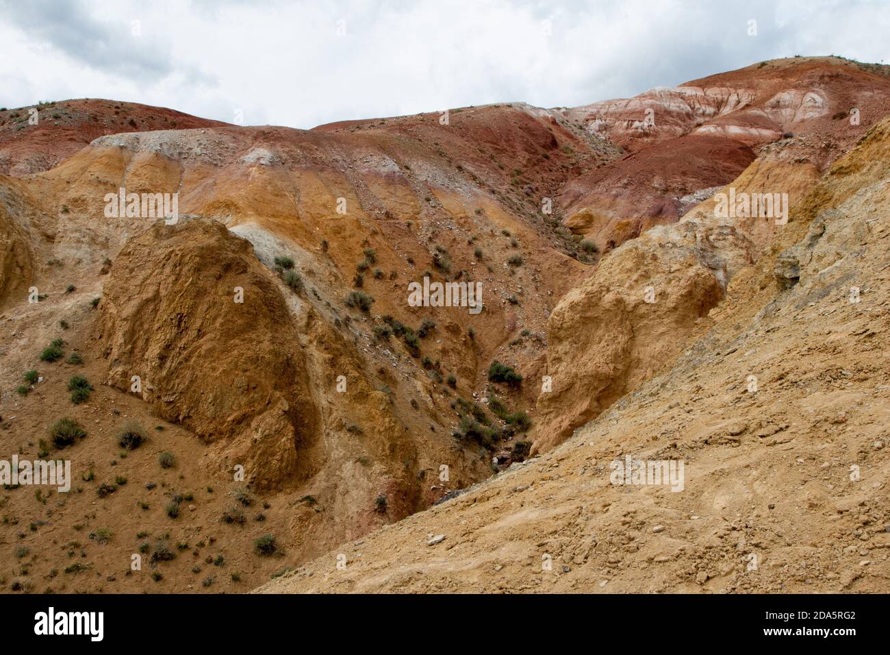 Valley of Mars in the Altai Mountains. The tract Kyzyl Chin Stock Photo ...