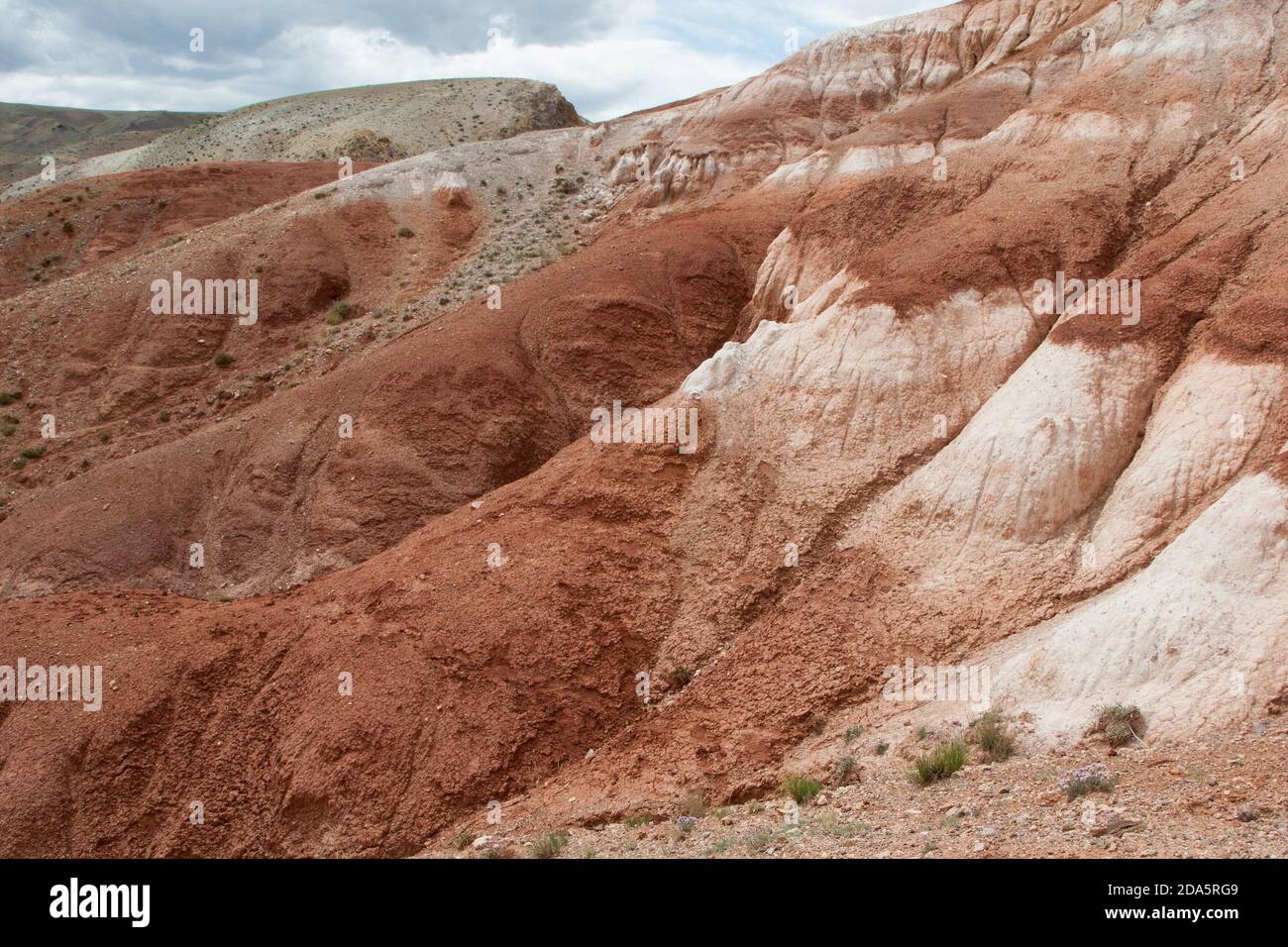 Valley of Mars in the Altai Mountains. The tract Kyzyl Chin Stock Photo ...