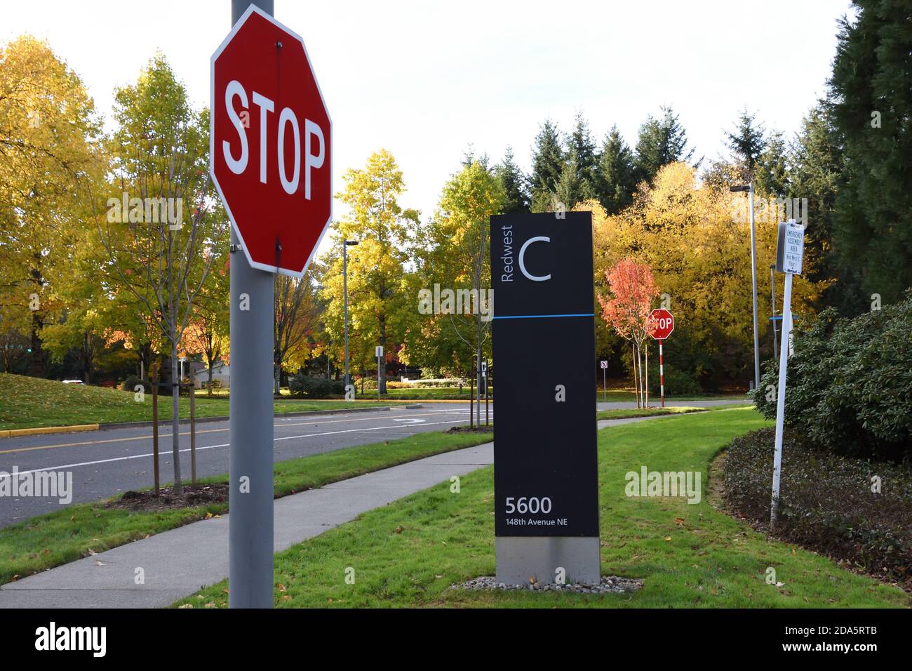 Microsoft redmond campus hi-res stock photography and images - Alamy