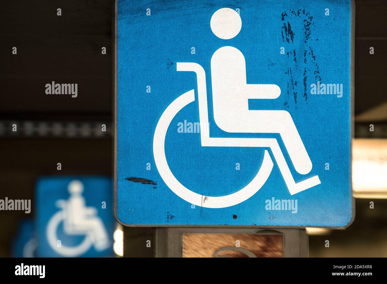 wheelchair symbol, mobility and accessability for handicapped people in ...