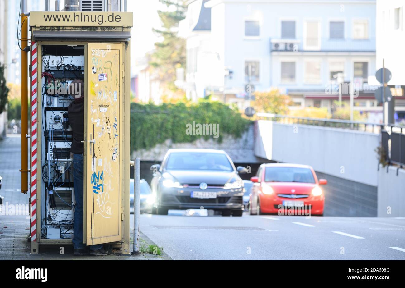 Darmstadt, Germany. 05th Nov, 2020. There's a man working at the Air ...