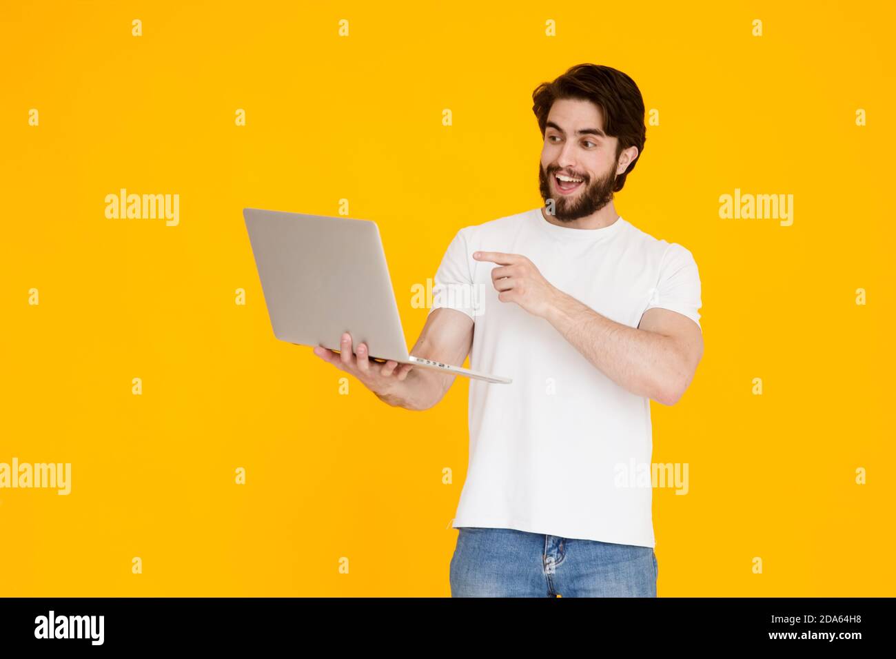 Pointing on screen hi-res stock photography and images - Alamy