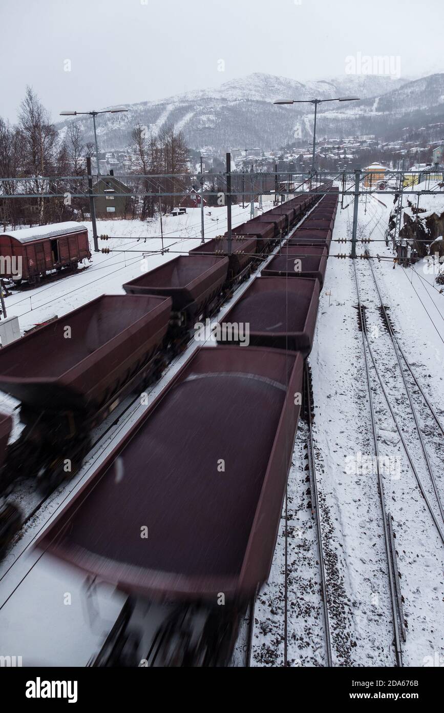 Lorry wagons hi-res stock photography and images - Alamy