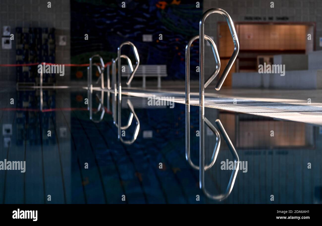 Berlin swimming pool stadtbad hi-res stock photography and images - Alamy