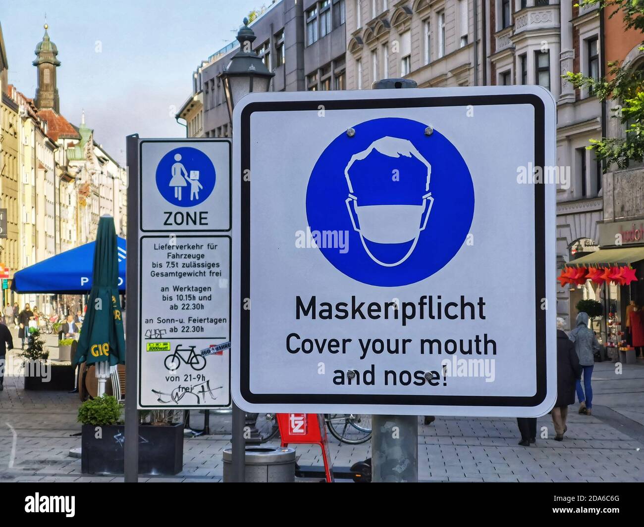 Maskenschilder hi-res stock photography and images - Alamy