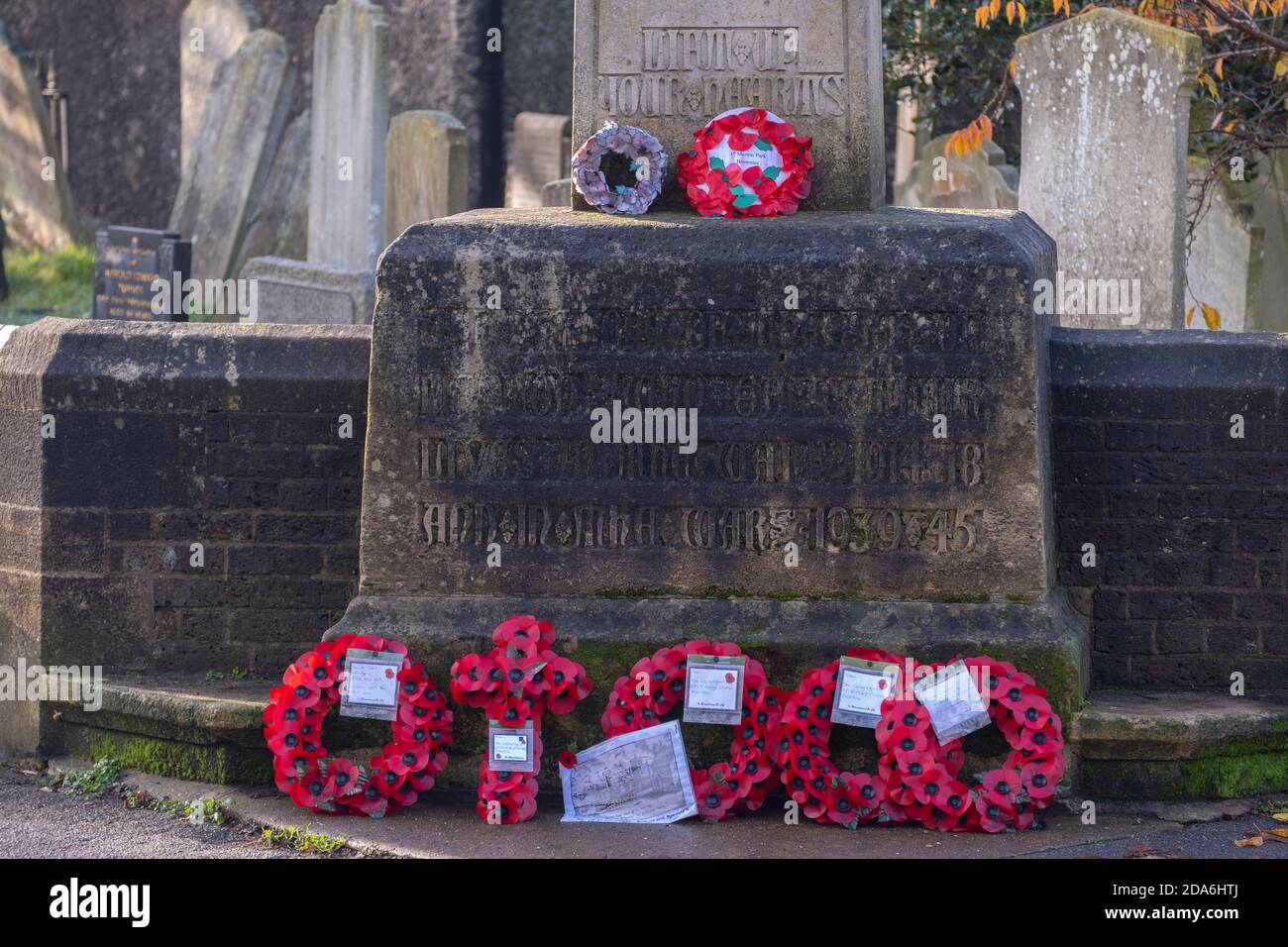 10 November 2020, London, UK. Remembrance poppy wreaths laid on the ...