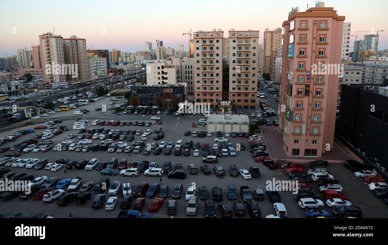 Kuwait city highway hi-res stock photography and images - Alamy