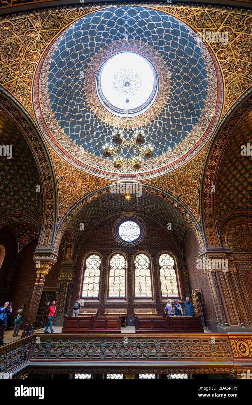 The Spanish Synagogue, Jewish Quarter, Josefov, Prague, Czech Republic ...
