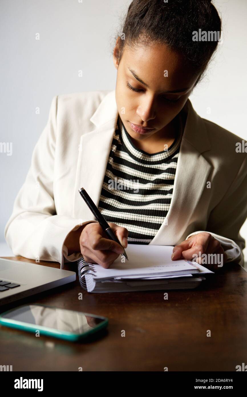 African american lady taking notes hi-res stock photography and images ...