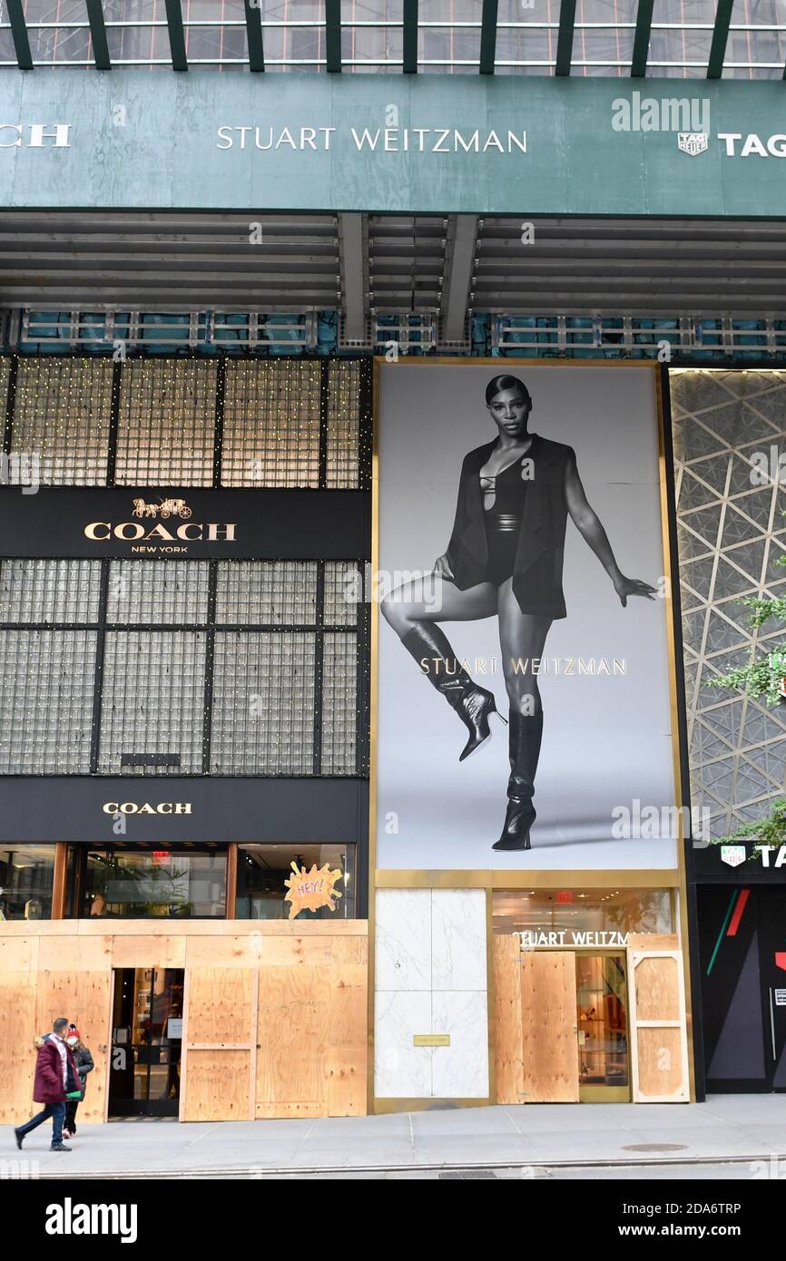 Window display in New York City, USA on November 3,2020 Stock Photo - Alamy