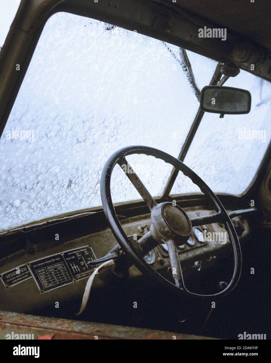 Inside machine hi-res stock photography and images - Alamy