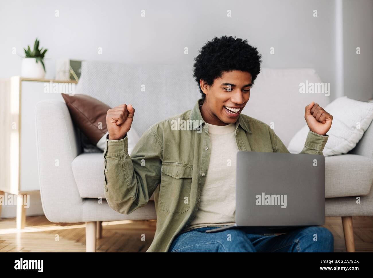 Watching football computer hi-res stock photography and images - Alamy