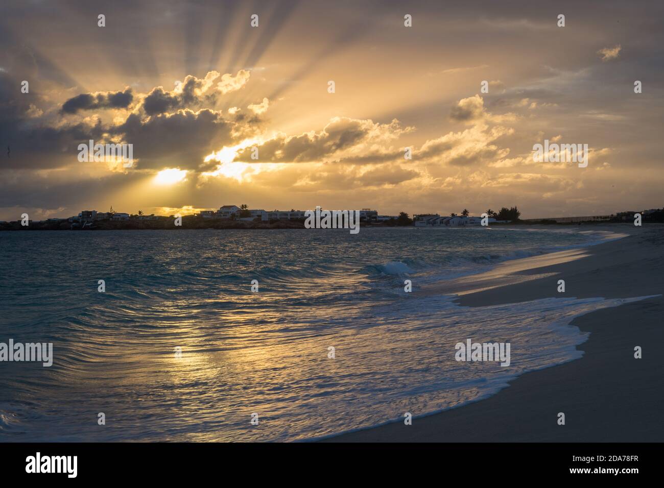 Simpson bay beach st martin hi-res stock photography and images - Alamy