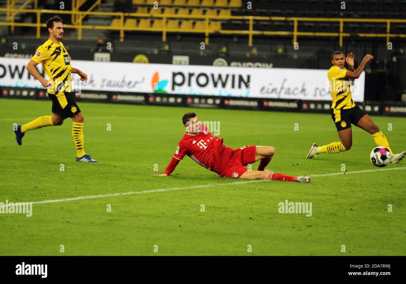 Goal offside photos hi-res stock photography and images - Alamy