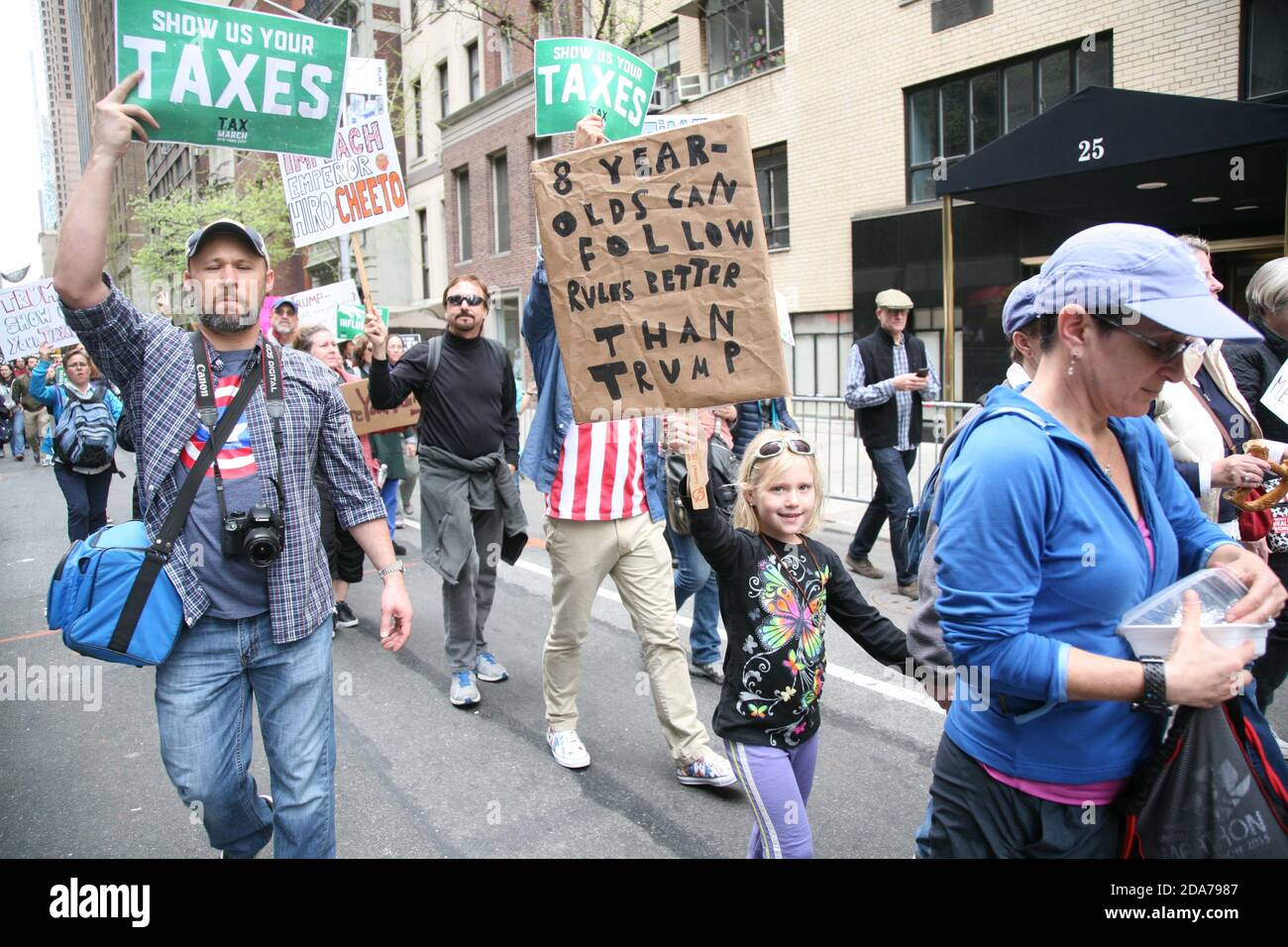 People Expressing Their Feelings About Donald Trump, New York, USA ...