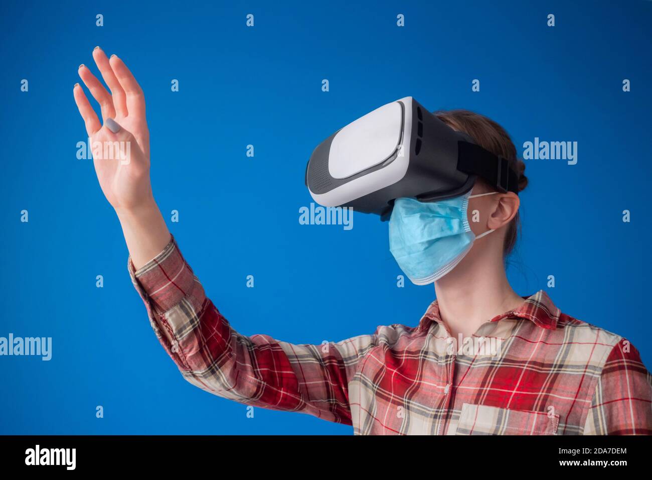 Woman wearing red shirt glasses hi-res stock photography and images - Alamy