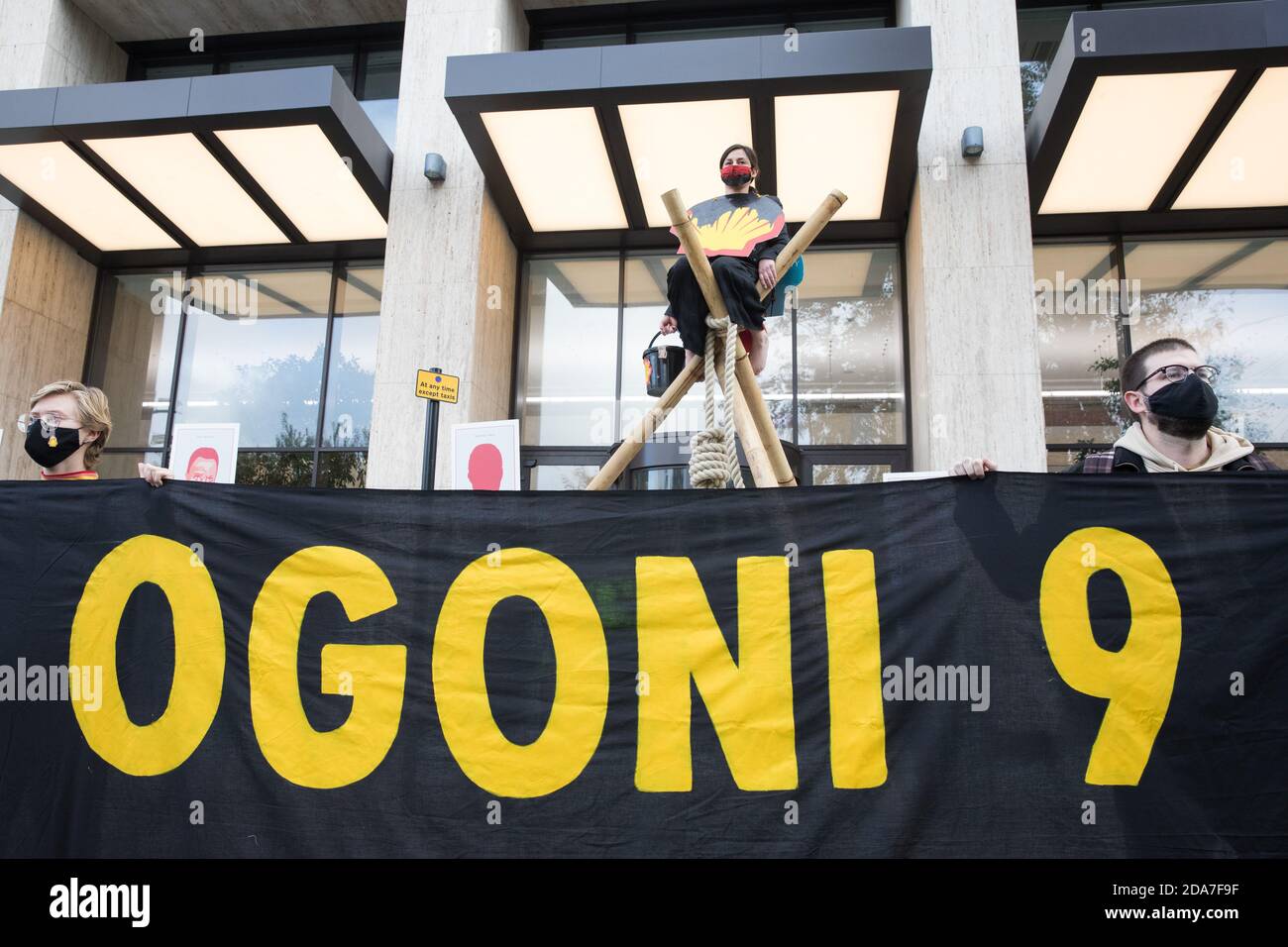 London, UK. 10 November, 2020. Environmental activists from Extinction ...