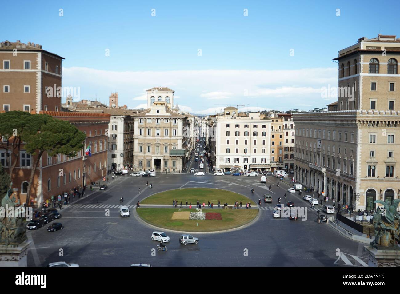 Driving in rome hi-res stock photography and images - Alamy