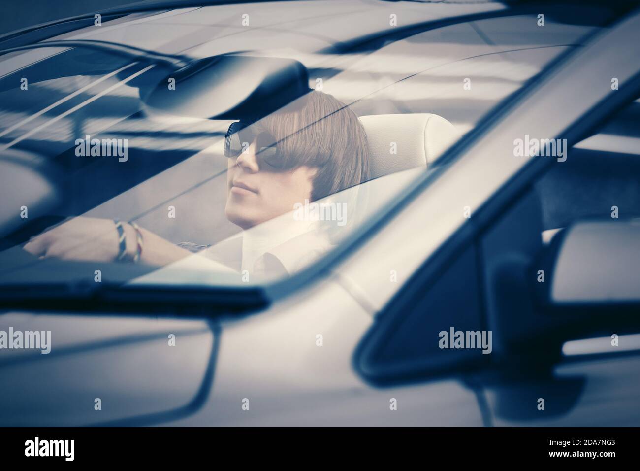 Car convertible driving hi-res stock photography and images - Alamy