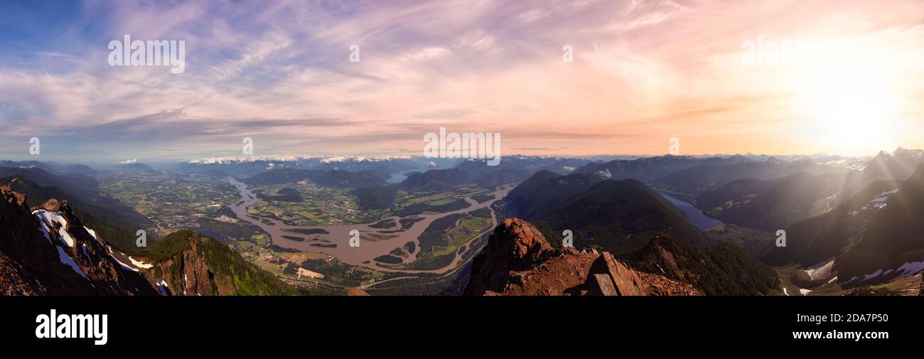 Panoramic View of Fraser Valley from top of Mountain, Cheam Peak Stock ...