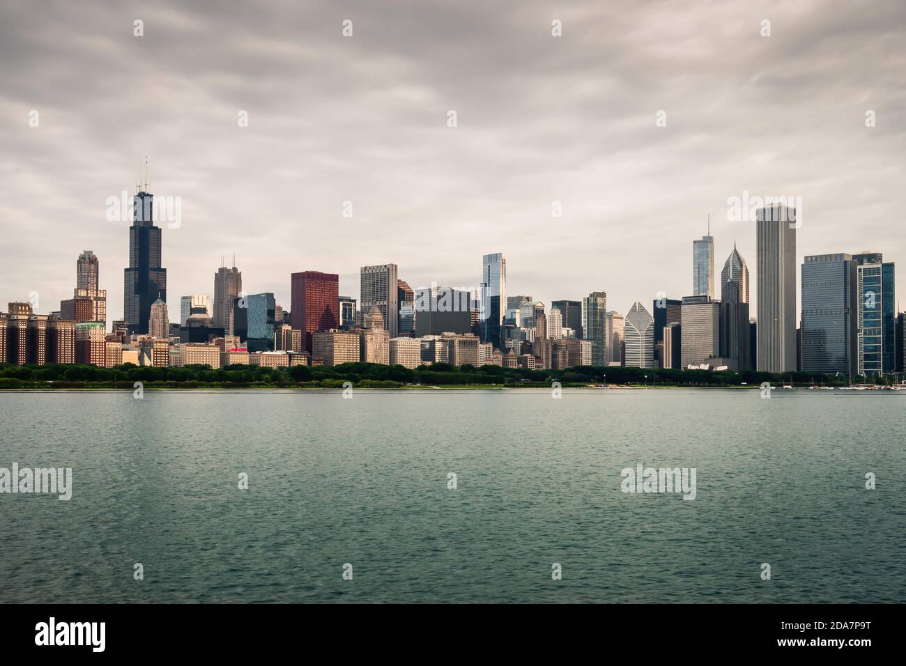Chicago lake front hi-res stock photography and images - Alamy