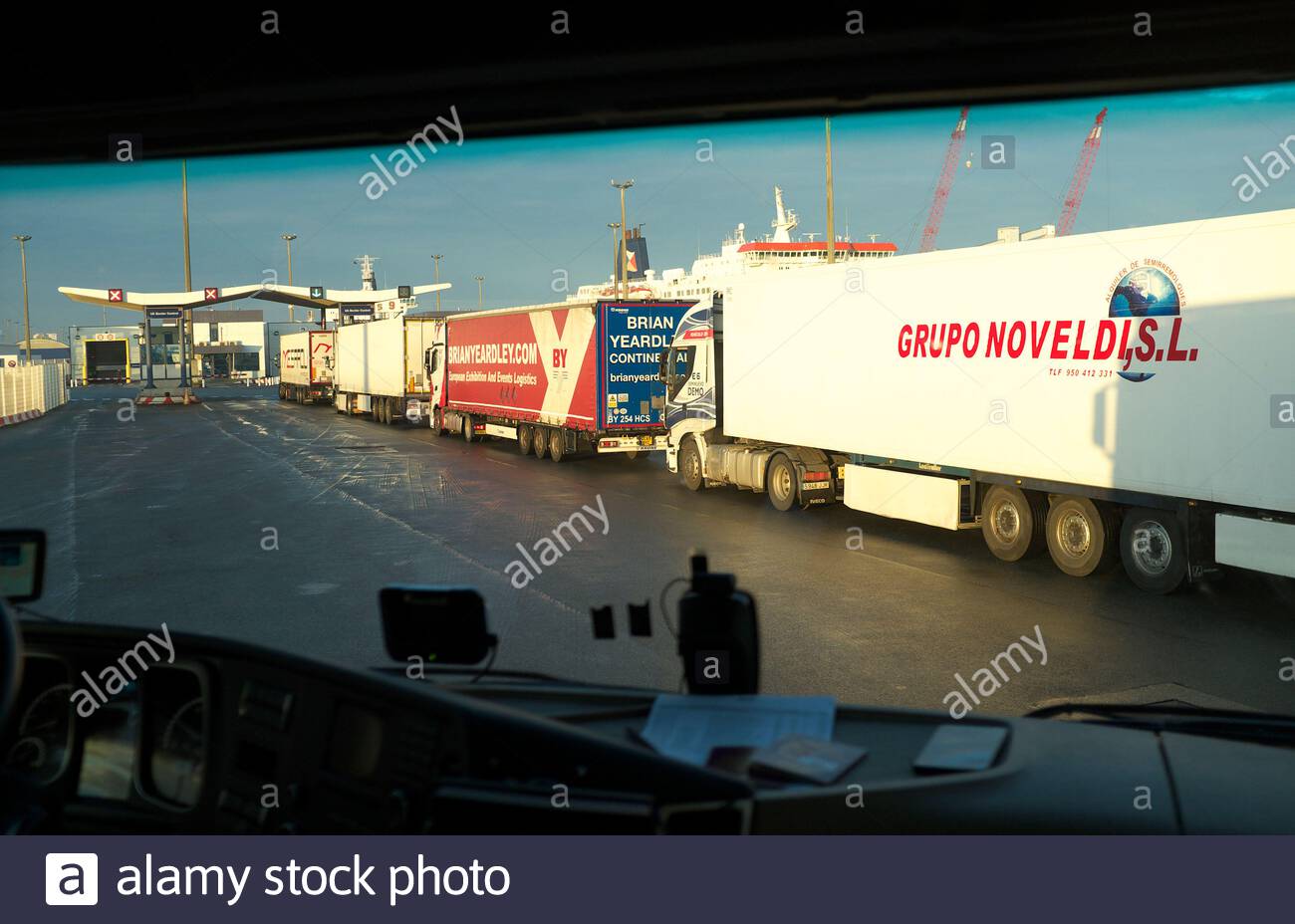 Passport Control Uk High Resolution Stock Photography and Images - Alamy