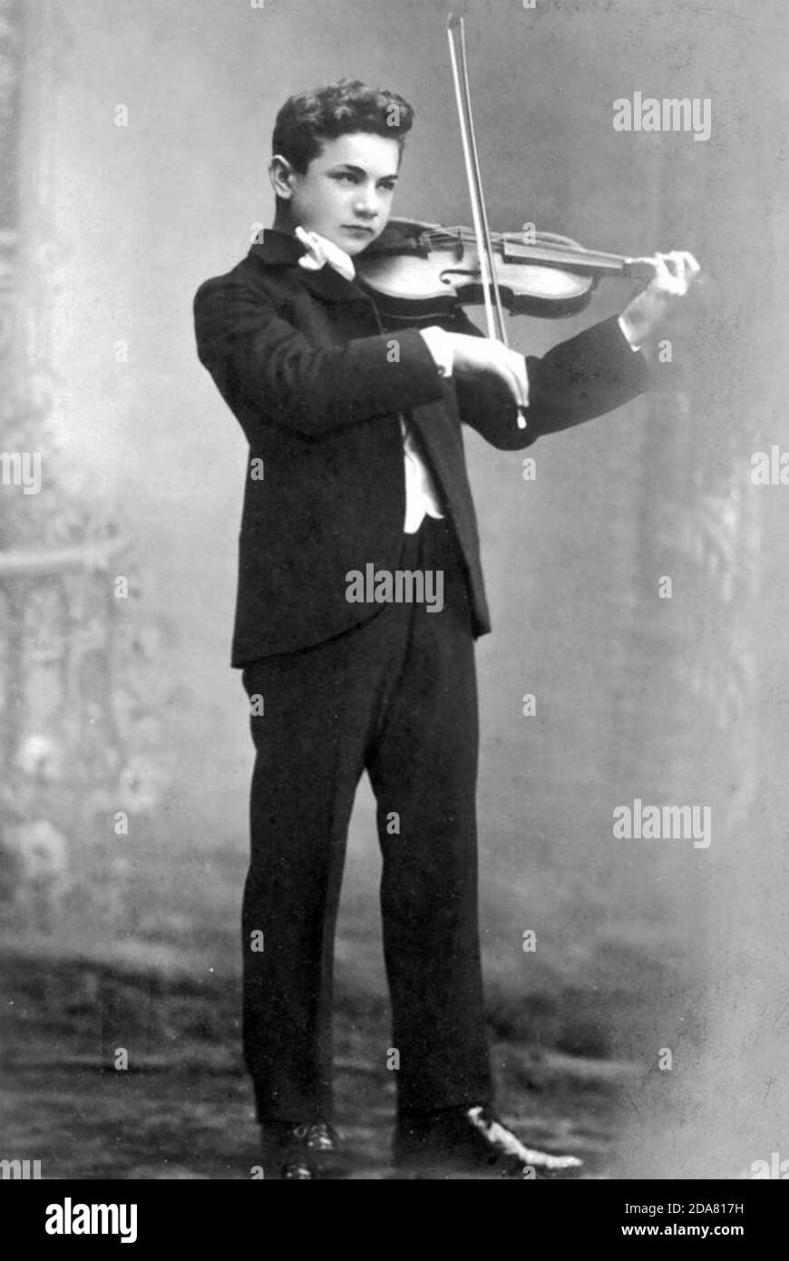 MISCHA ELMAN (1891-1967) Russian-born American violinist Stock Photo ...