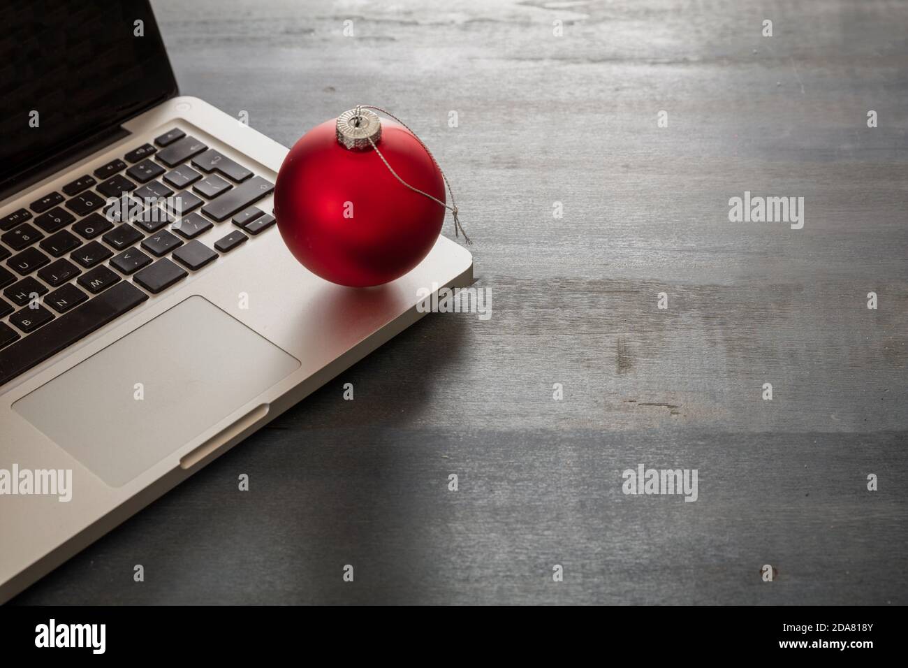 Office closed hi-res stock photography and images - Alamy