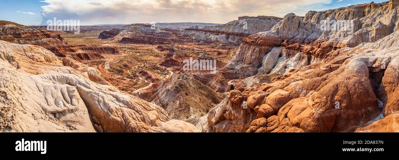 The Toadstool Trail leads to an area of hoodoos and balanced rock ...