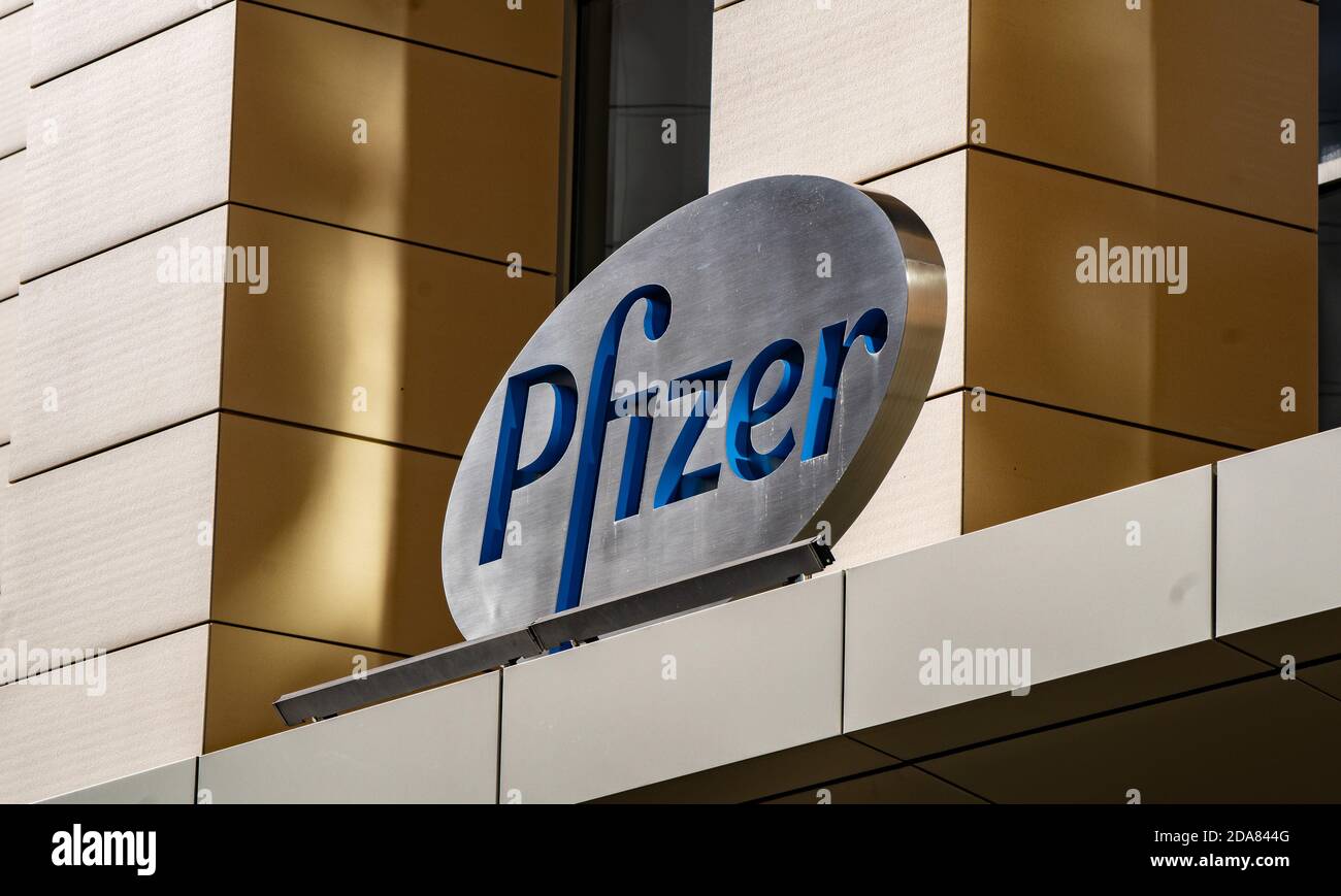 Cambridge, Massachusetts, USA: November 10, 2020, A logo sign outside ...