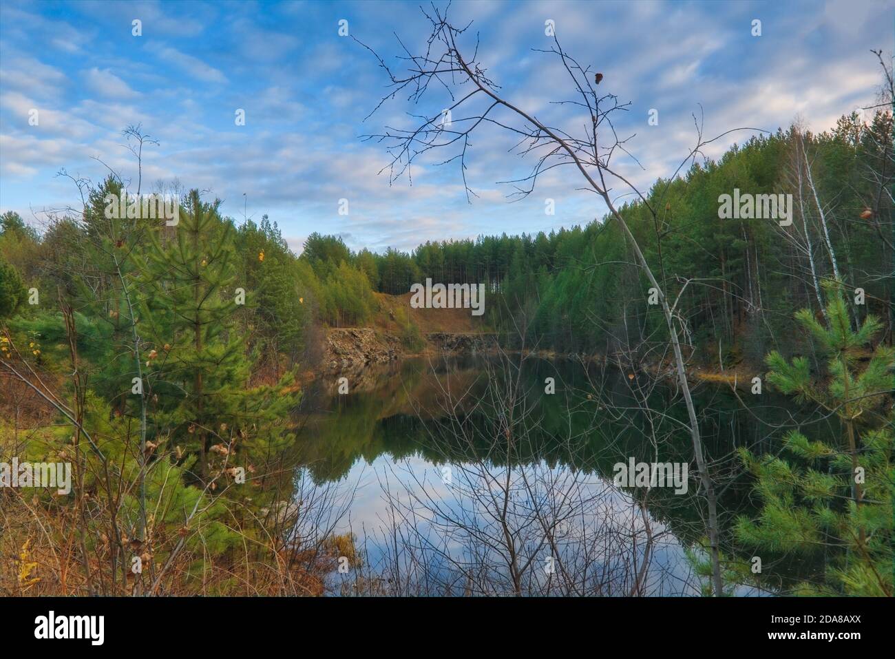 Riverside river side bank shore hi-res stock photography and images - Alamy