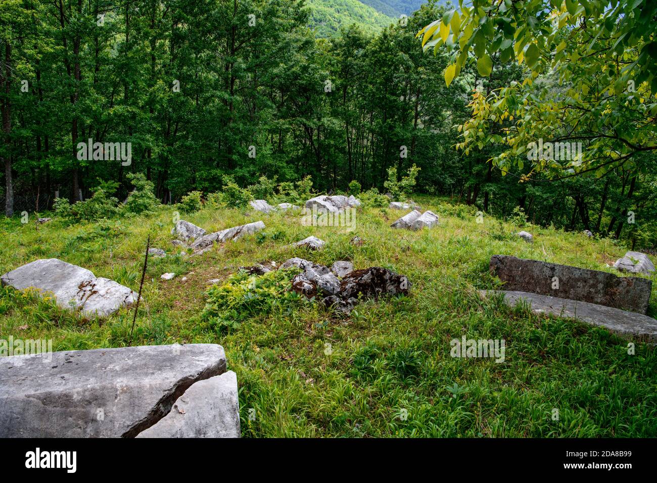 Medieval tombstones hi-res stock photography and images - Alamy