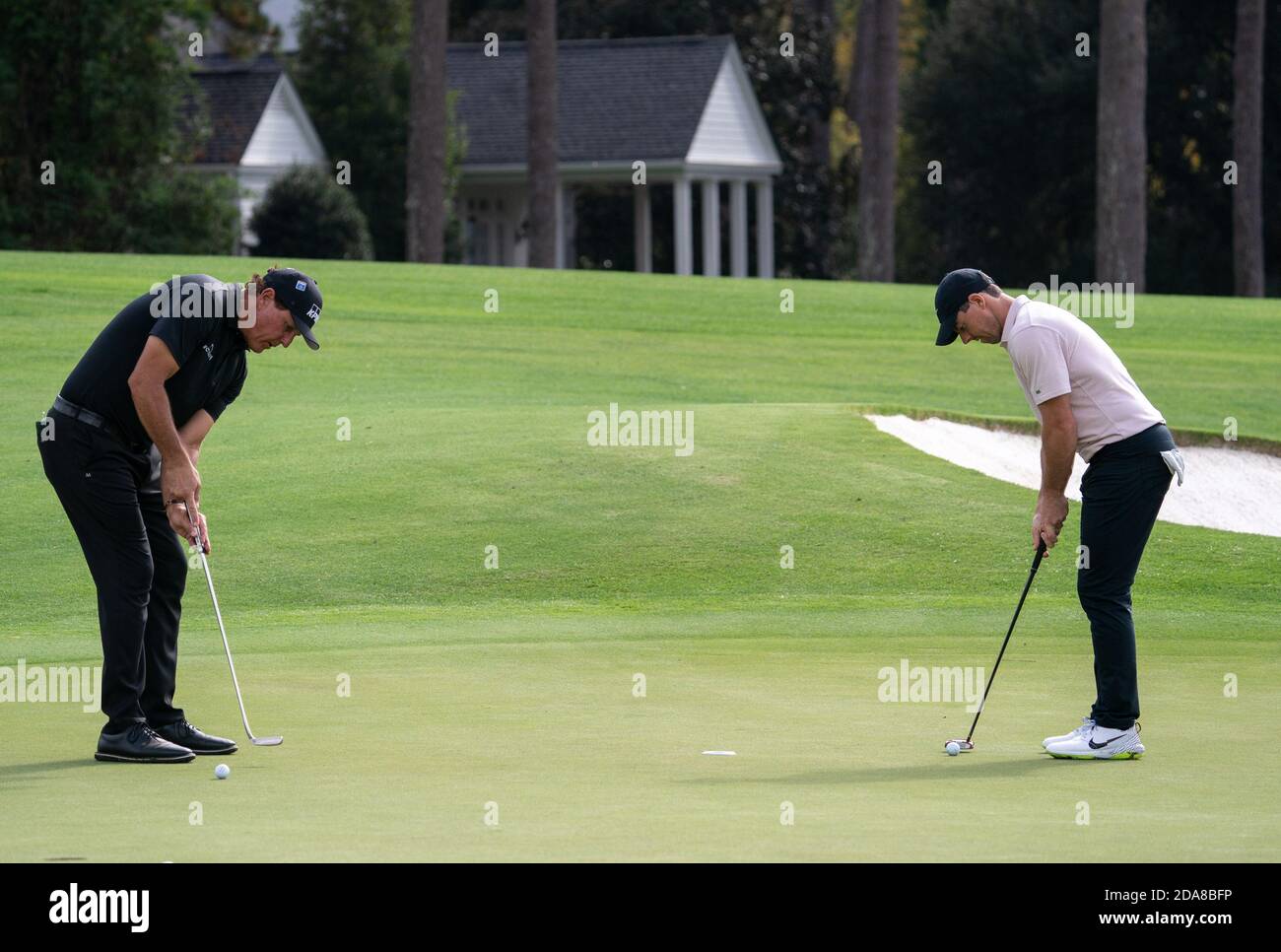 Rory mcilroy phil mickelson hi-res stock photography and images - Alamy