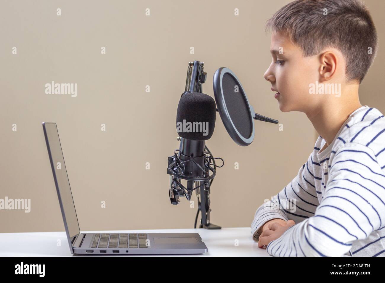 Learning High Resolution Stock Photography and Images - Alamy