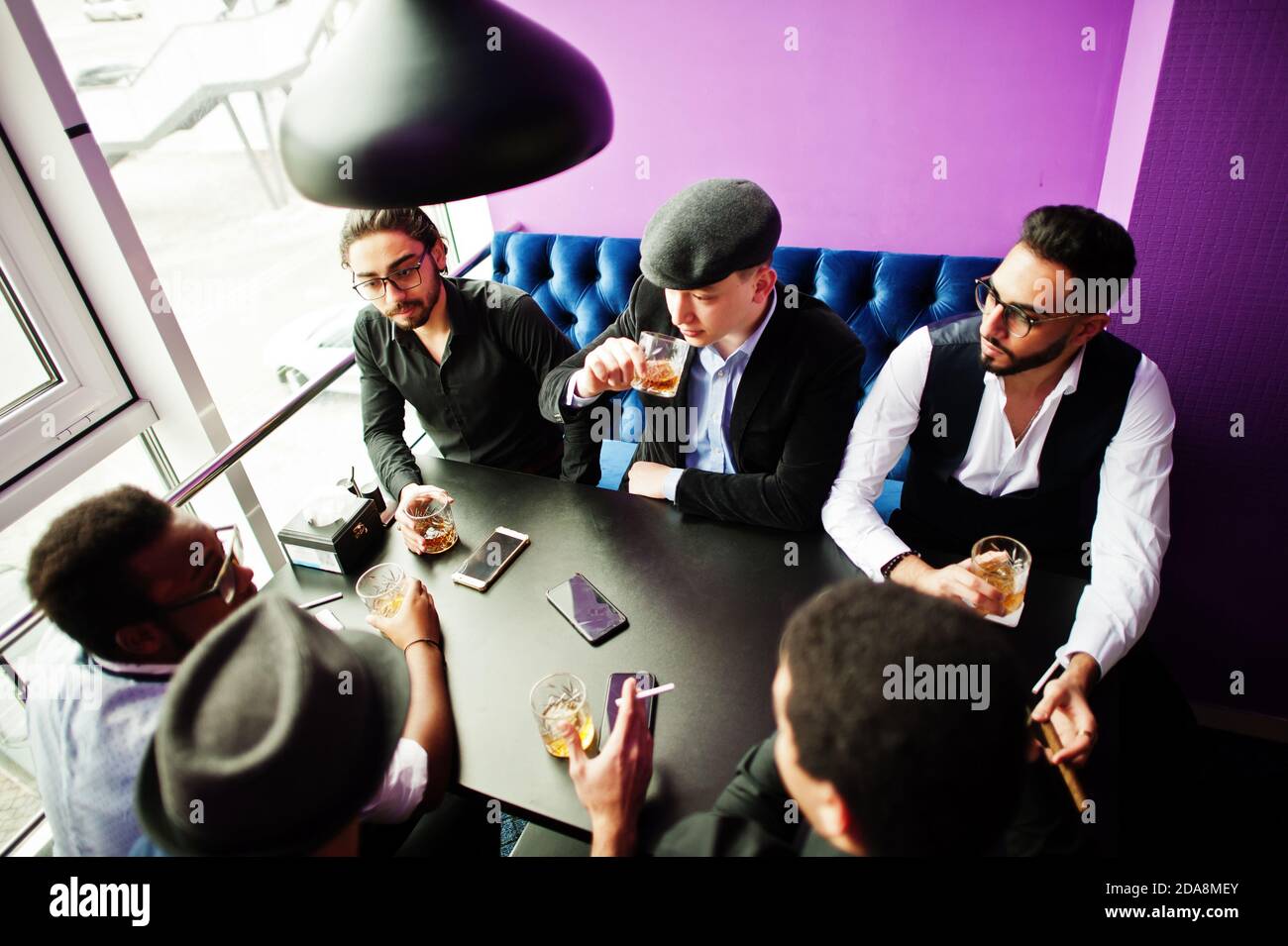 Mafia man twenties hi-res stock photography and images - Alamy