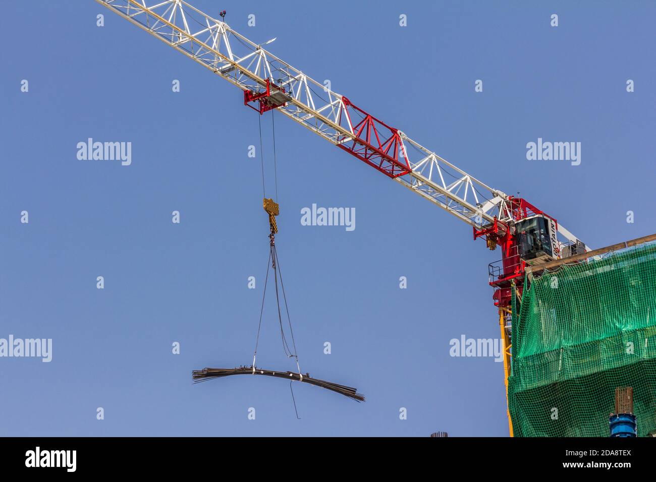 Suspended load on the building site Stock Photo - Alamy
