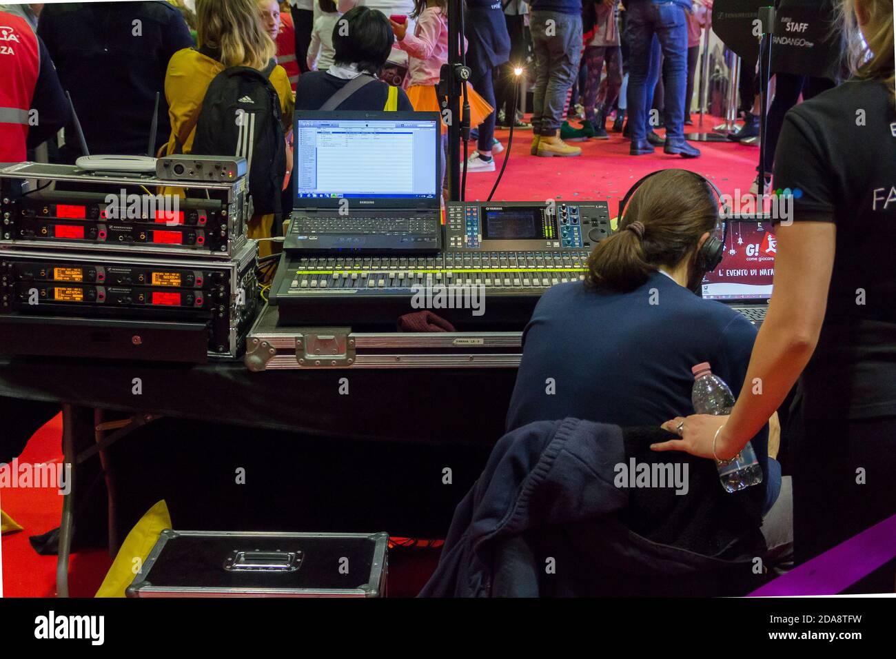 Sound technician at work Stock Photo - Alamy