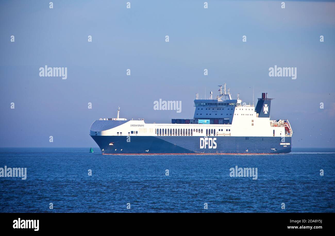 Ro-Ro cargo ship Gardenia Seaways on route to the Port of Felixstowe ...