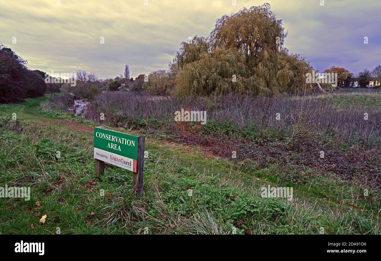 The River Crouch looking north from near the London Road Bridge at ...