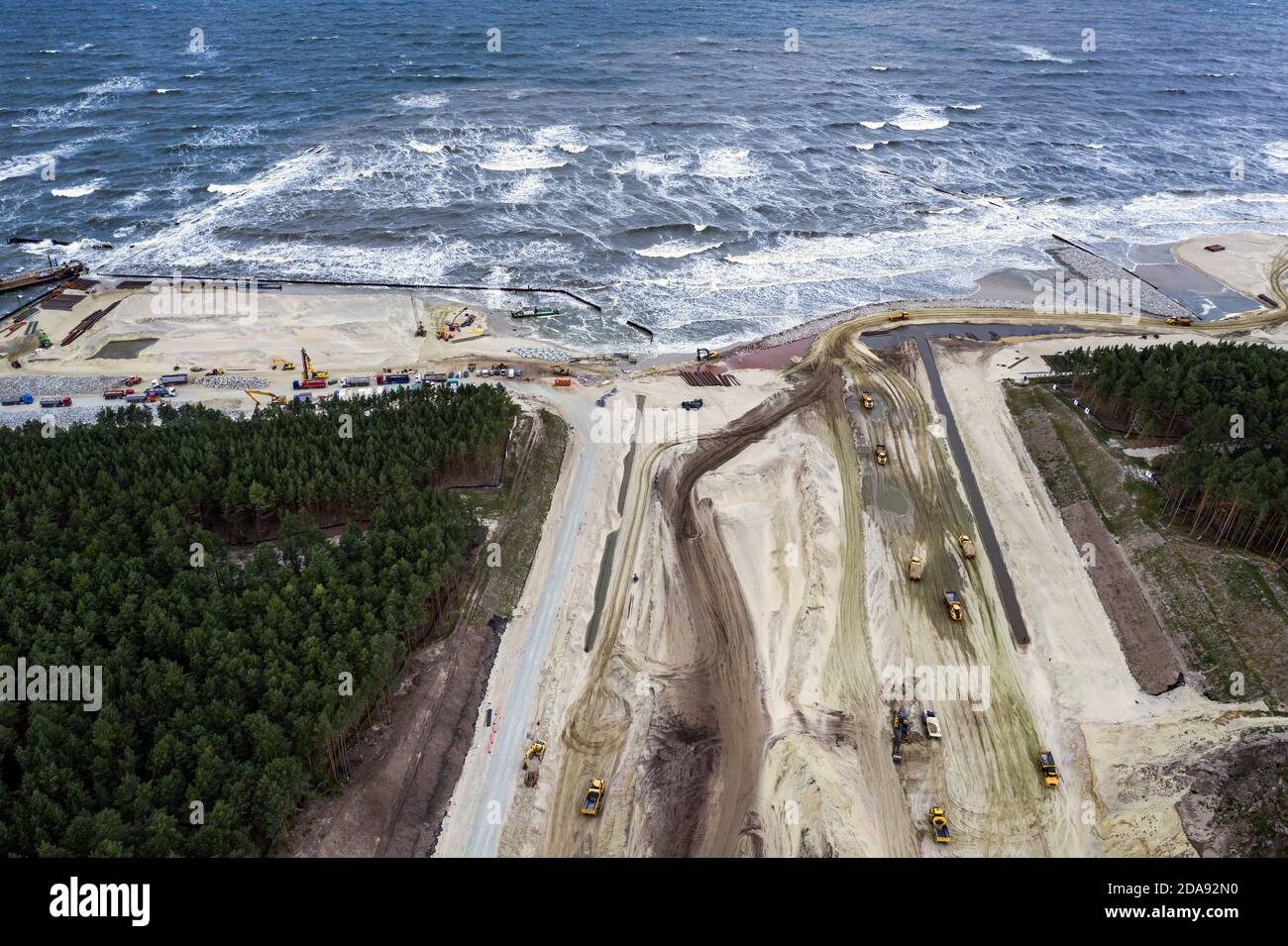 Polish new ship canal hi-res stock photography and images - Alamy