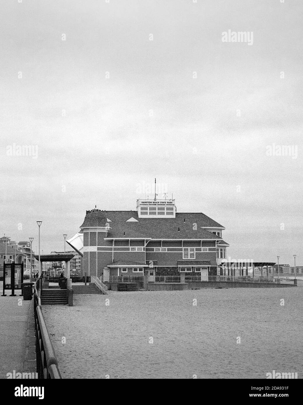 Sea shell home person hi-res stock photography and images - Alamy