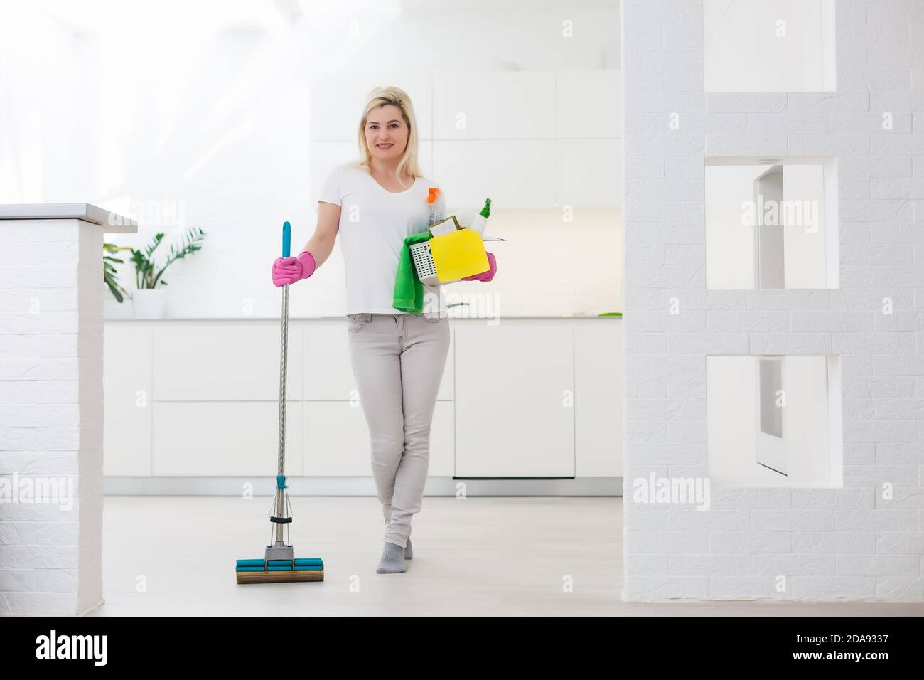 Rags in window hi-res stock photography and images - Alamy